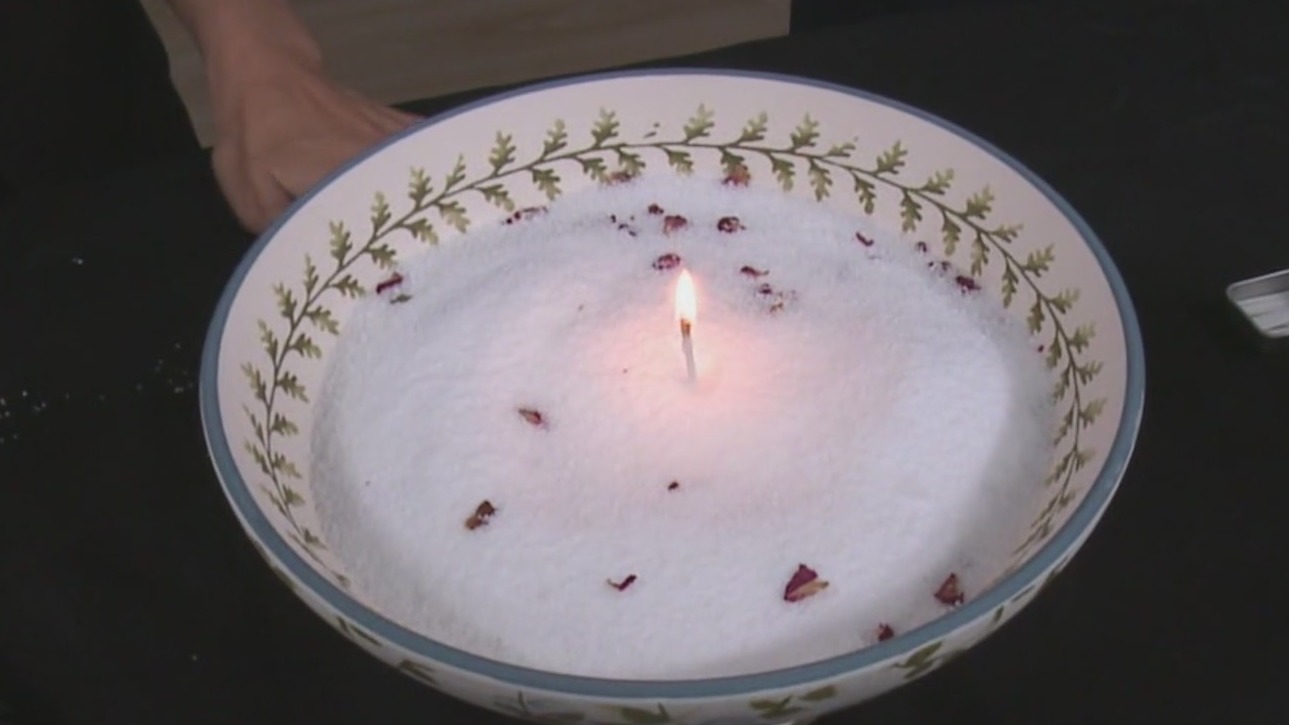 Create your own candle with a local mom-run business