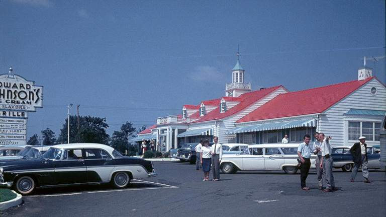 10 chain restaurants boomers miss visiting