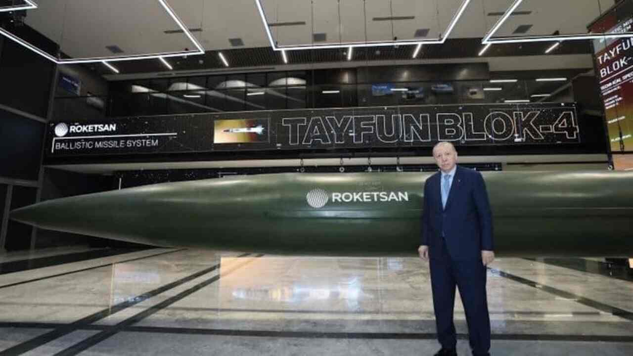 Turkey unveils TAYFUN Block 4, its largest and fastest ballistic missile