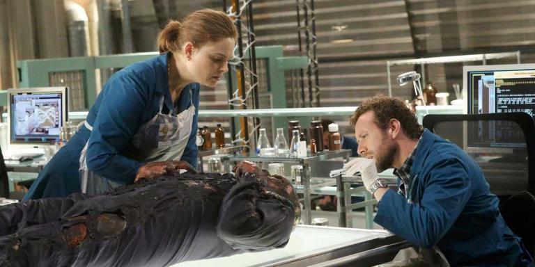 10 weirdest details in Bones