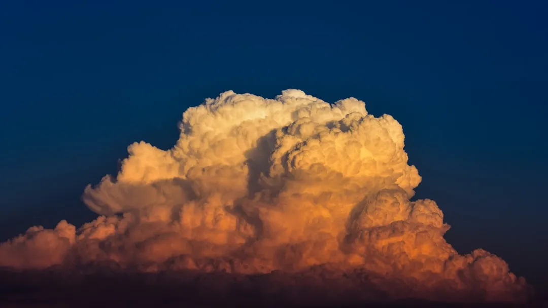 The one cloud formation that almost always means a storm within an hour