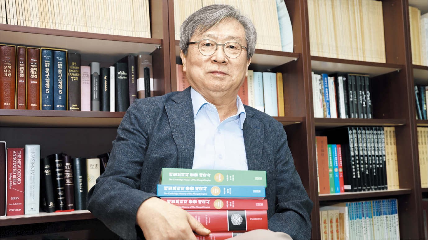 Mongol Empire's openness sparked first globalization, scholar argues