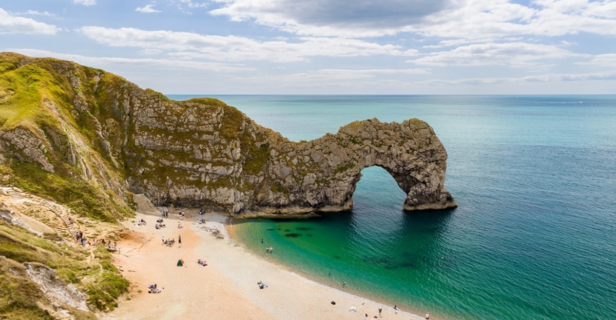 17 natural bridges arches and stone formations around the world