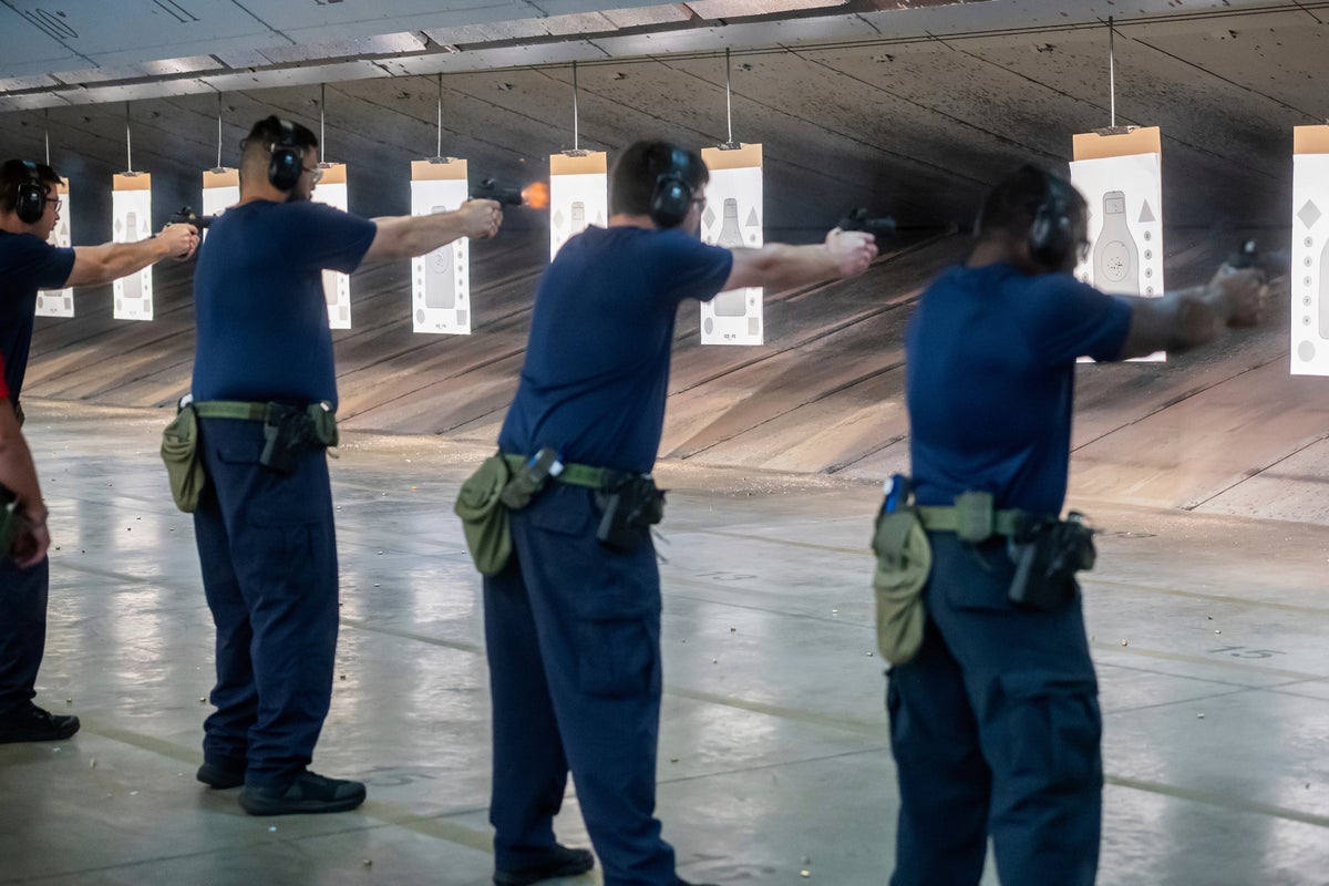 Trump team drops fast-track training for new ICE agents: report