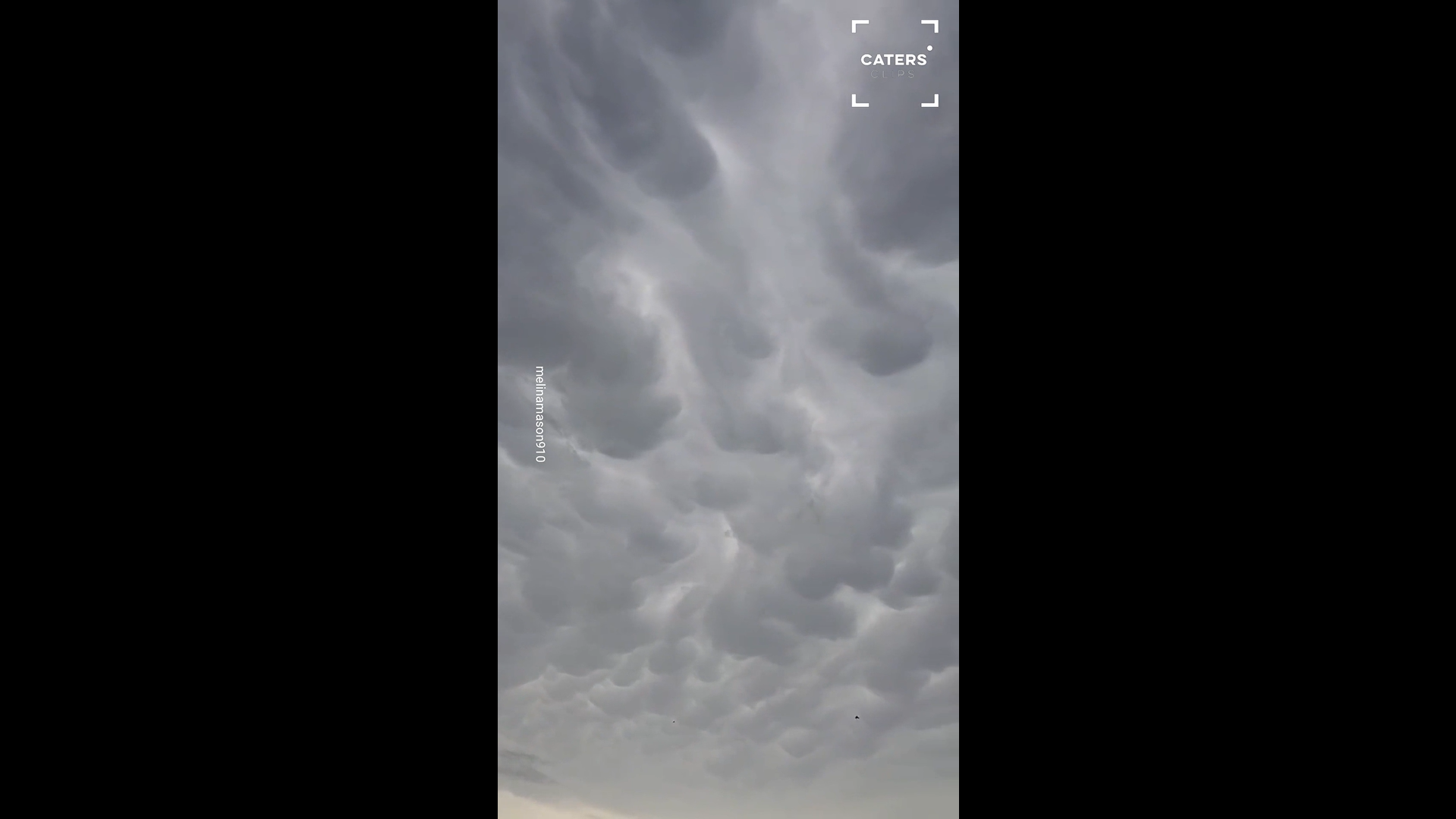 Wild storm clouds roll over Missouri in amazing weather moment