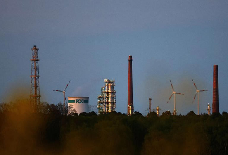 Rosneft takes new legal action against Germany over Schwedt refinery ...