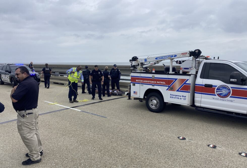 Pursuit of home invasion suspect ends with man jumping off Causeway Bridge