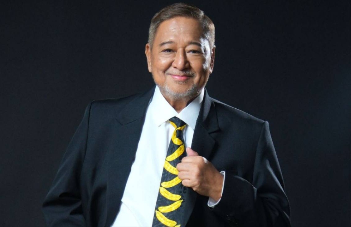 Edgar Mortiz sings the story of his life