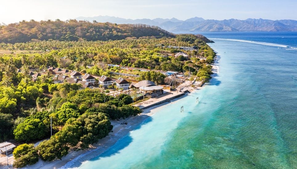 Descubre la isla con el mar más increíble del mundo para nadar en aguas ...
