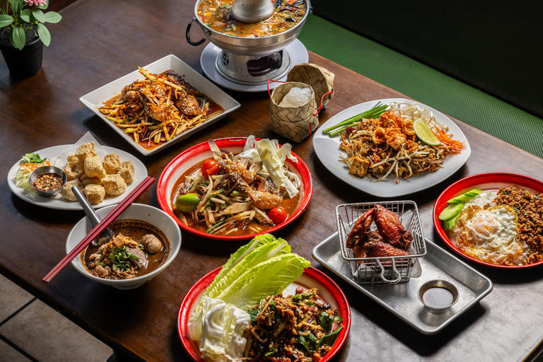 Mesa Thai is where Thais (including Lalisa) go for Thai food