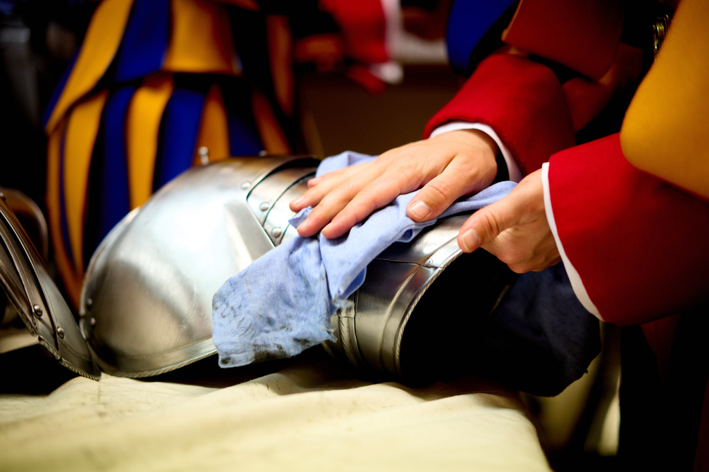 The Pontifical Swiss Guard’s newest recruits join the world's oldest ...