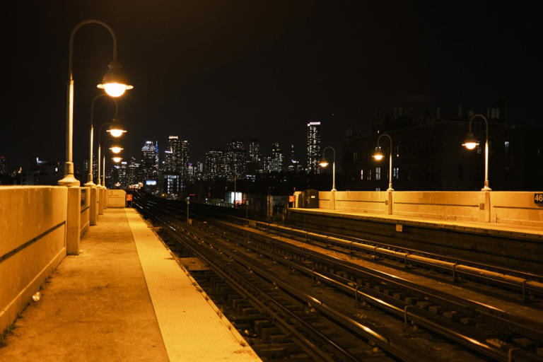 Weirdo who carried woman into NYC subway claimed he was 'pretending to ...