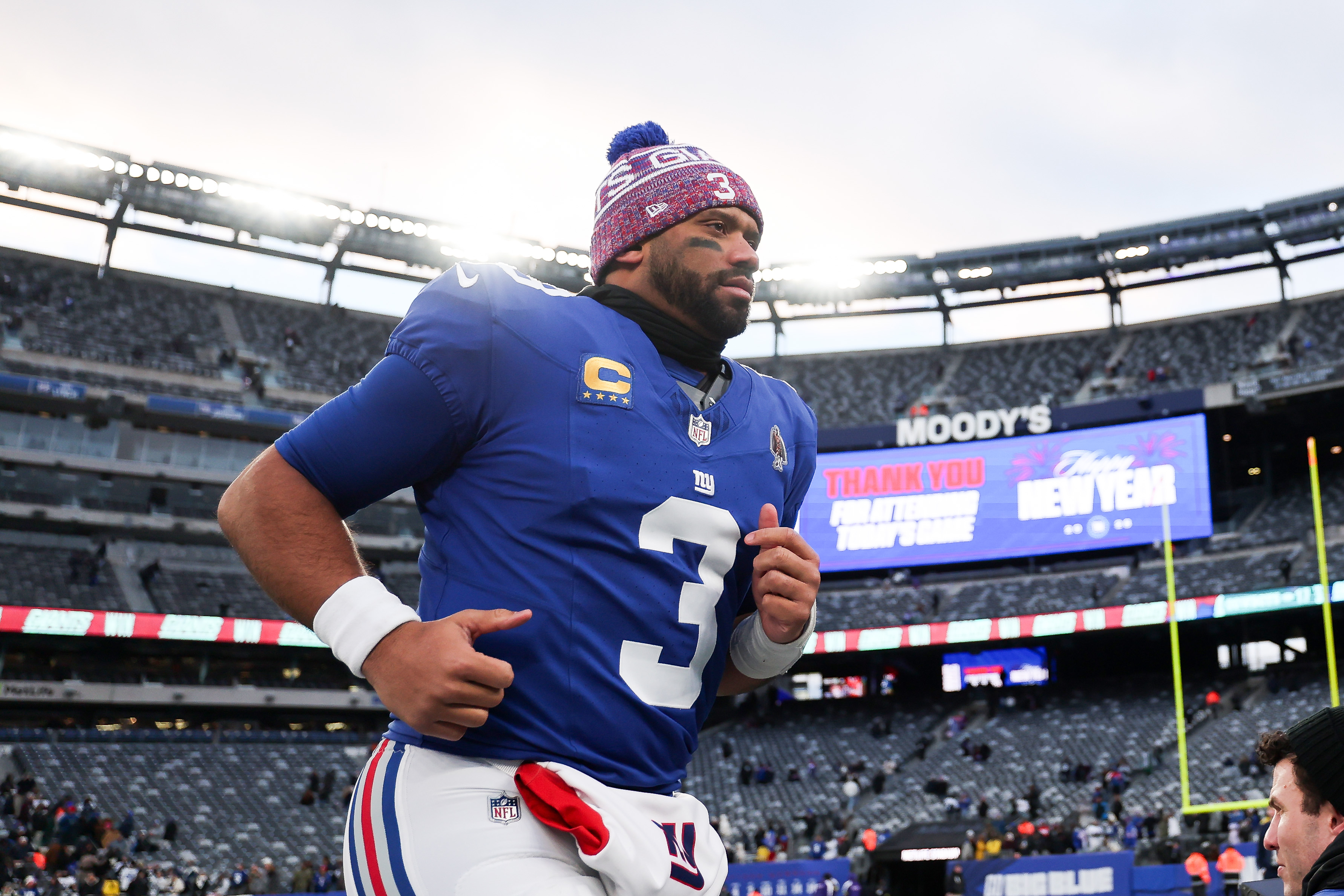 Russell Wilson says he is debating between signing with the Jets ...