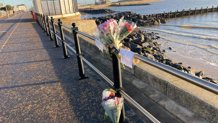 'Guidance not followed' in rock fall death at beach
