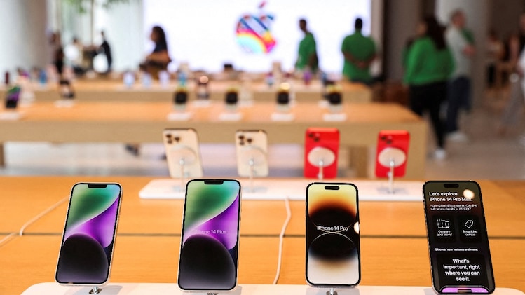 Apple to pay $250 million in settlement to iPhone users over delayed ...