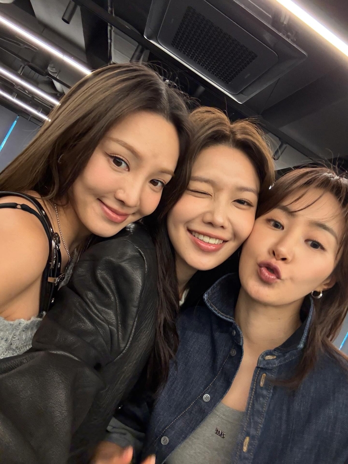 ‘50평, 월세도 없다’… 효연, 소녀시대 아지트서 20년째 숙소살이