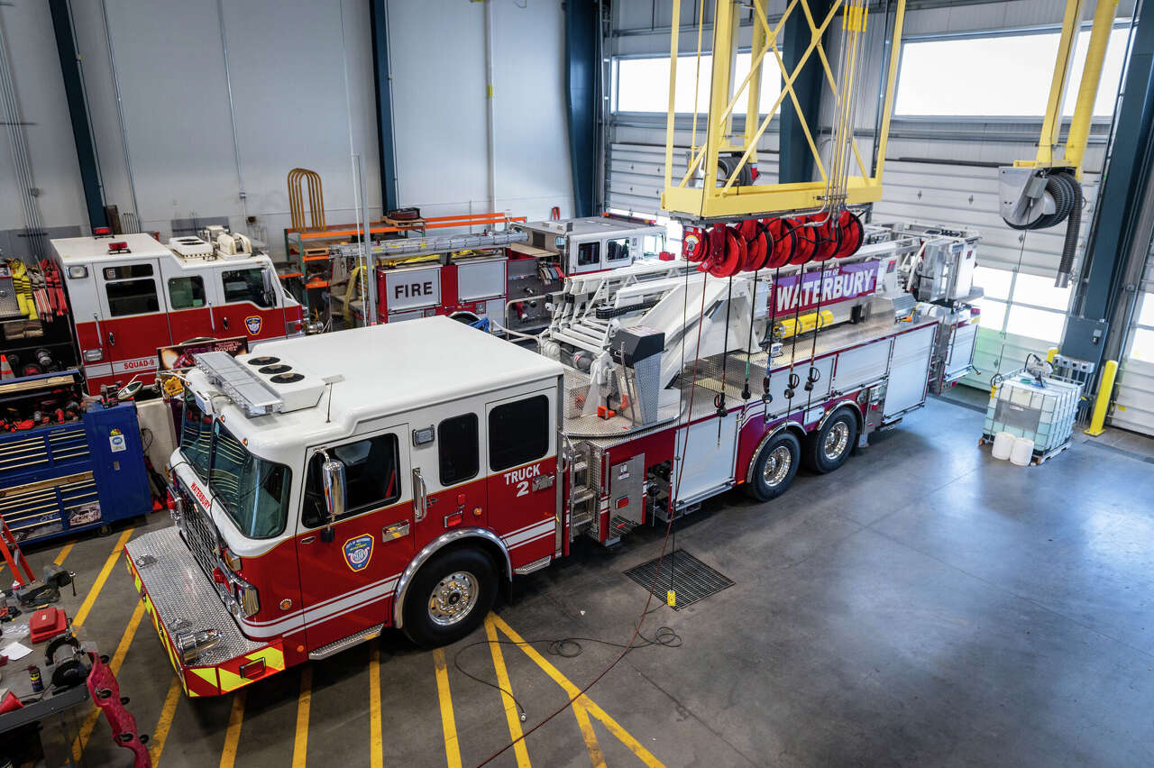 Waterbury firefighters battled brush fire for hours Tuesday night ...