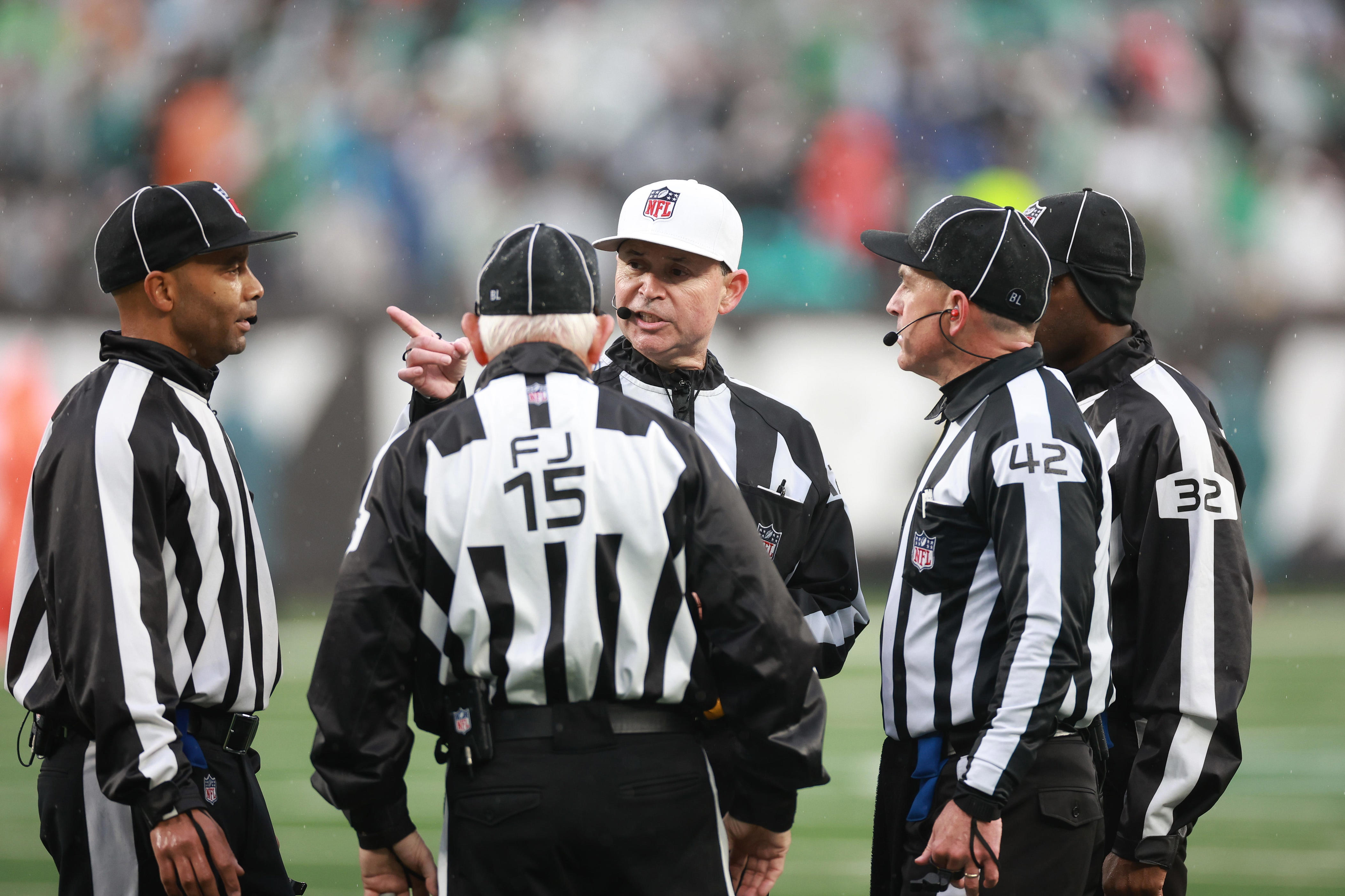 The NFL may fortunately avoid another disastrous referee lockout (darn)