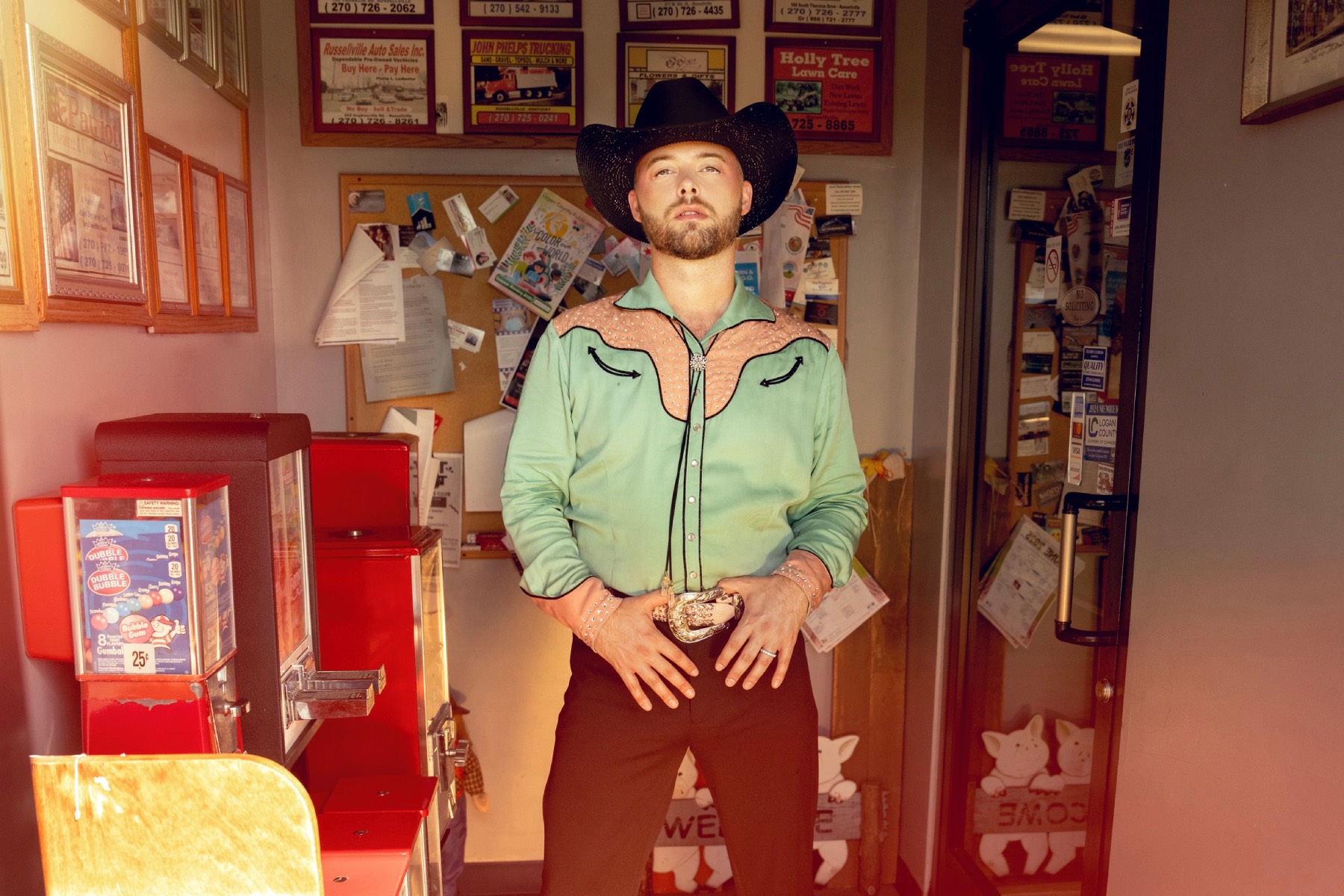 Queer country singer Adam Mac is covering Hank Williams Jr.