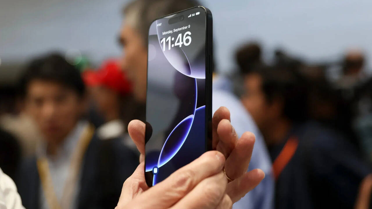 Apple to pay iPhone owners up to $95 following $250 million settlement