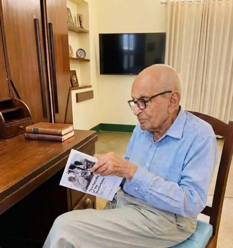 Father Carvalho, St Mary’s School founder, dies at 96