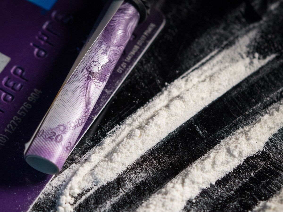 Furor erupts among Barrie, Ont. parents after 'safer snorting' booklet ...