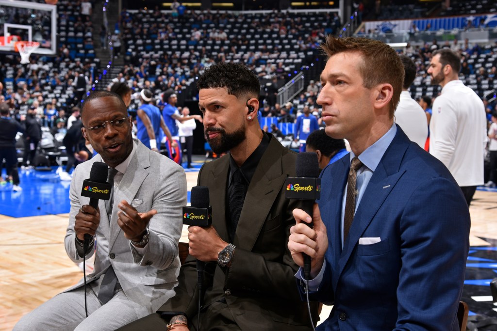 Draymond Green beefs with Austin Rivers: 'Biggest bailout in US history'