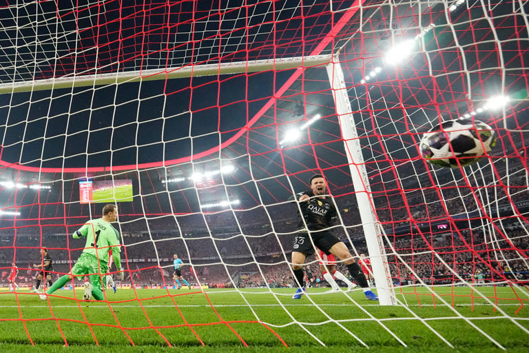 Kvaratskhelia provides creative spark as PSG reaches second straight ...
