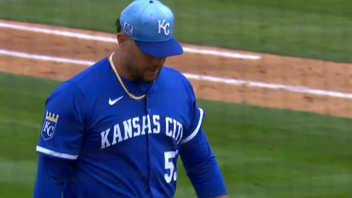 MLB: Royals receive worrying update on Carlos Estévez