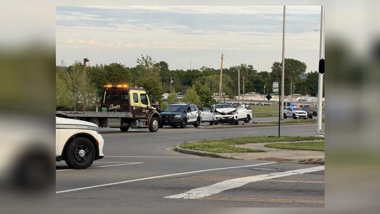 3 aggravated robbery suspects hospitalized after chase ends in crash ...