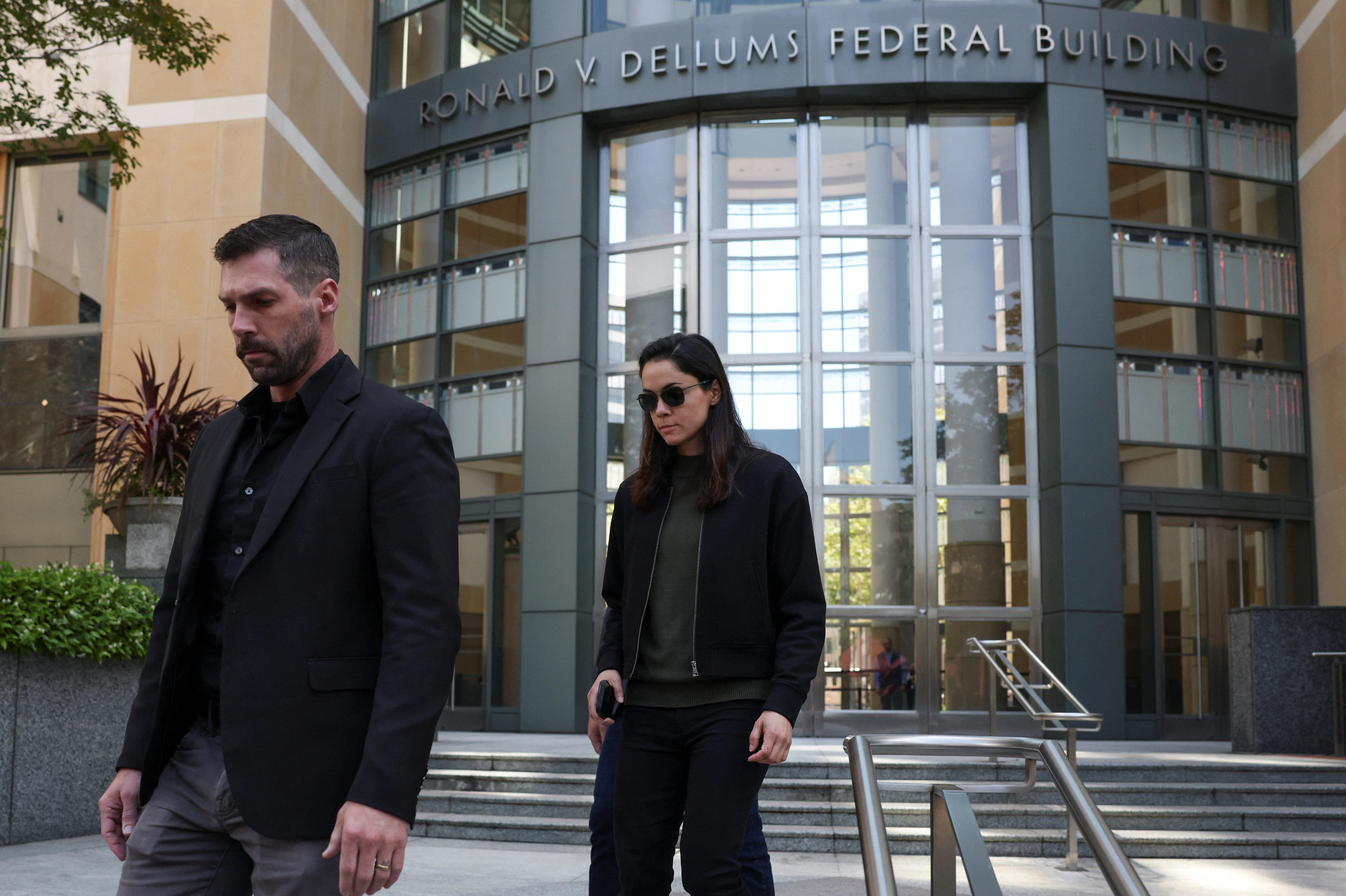 Shivon Zilis tells jury that Elon Musk was her twins' secret IVF donor ...