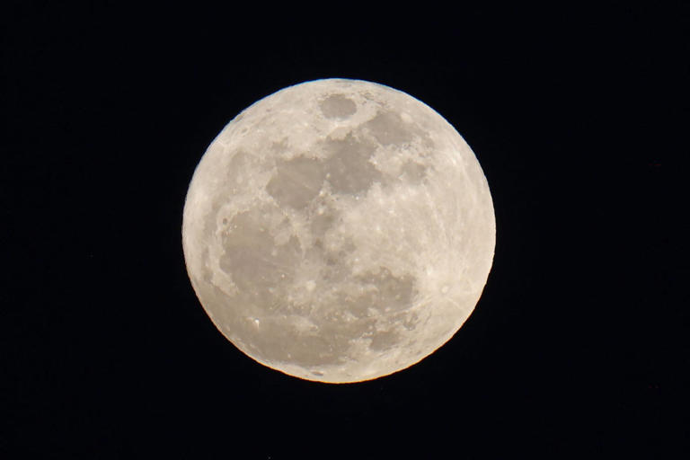 Stargazing in May: Once in a blue moon
