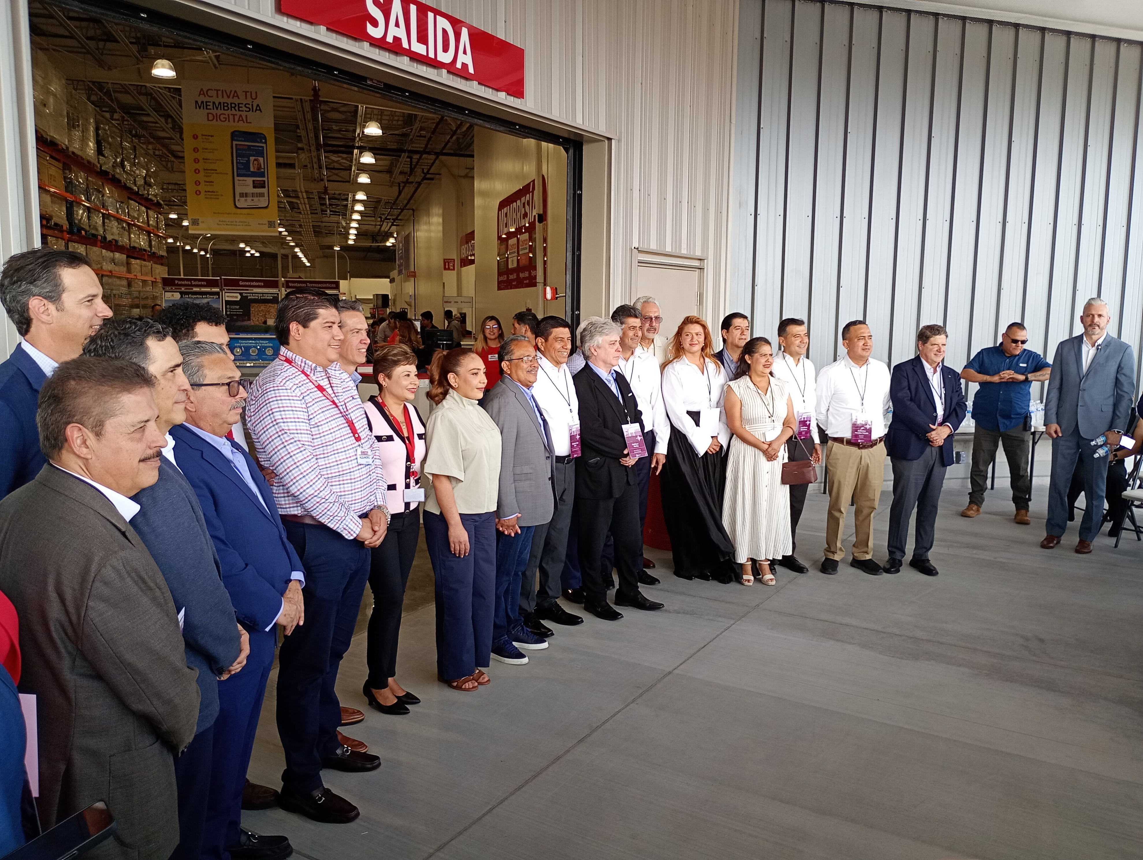 Escobedo acumula inversiones por 800 mdd y genera 5 mil empleos en ...