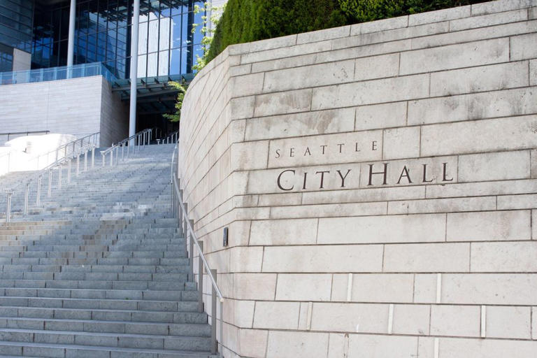US councillor demands $8.9BILLION dedicated 'black budget' for ...