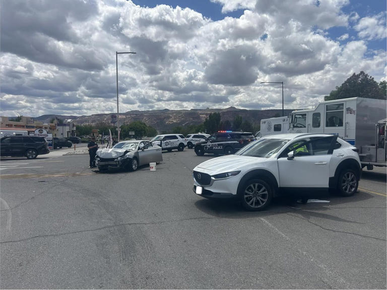 Four hospitalized after crash in Fruita