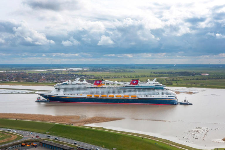 Disney cruise ship staffers among 28 arrested in massive child porn ...