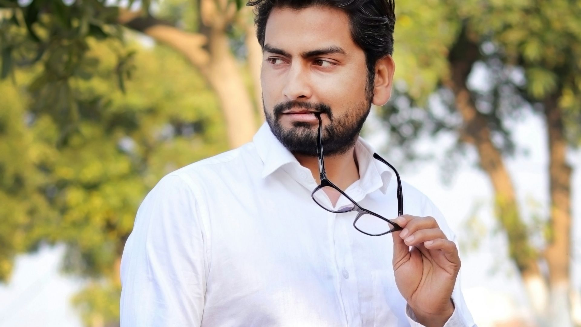 20 first-date looks that make people assume your entire personality
