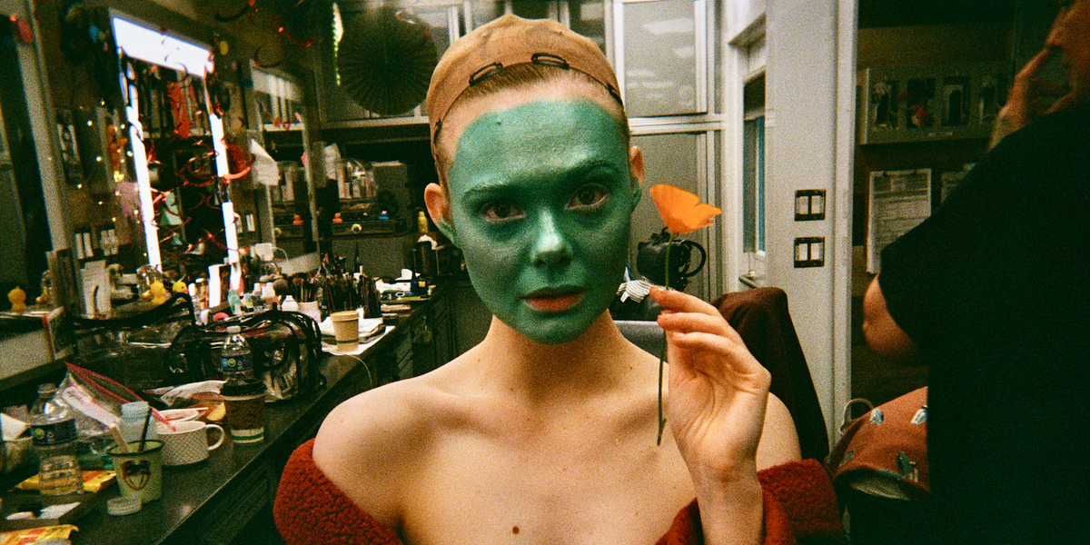 It took Elle Fanning hours (and 100 bottles of green eyeshadow) to ...
