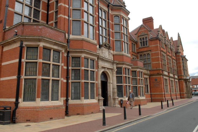 Health forum urging people to attend care unit closure meeting in Beverley