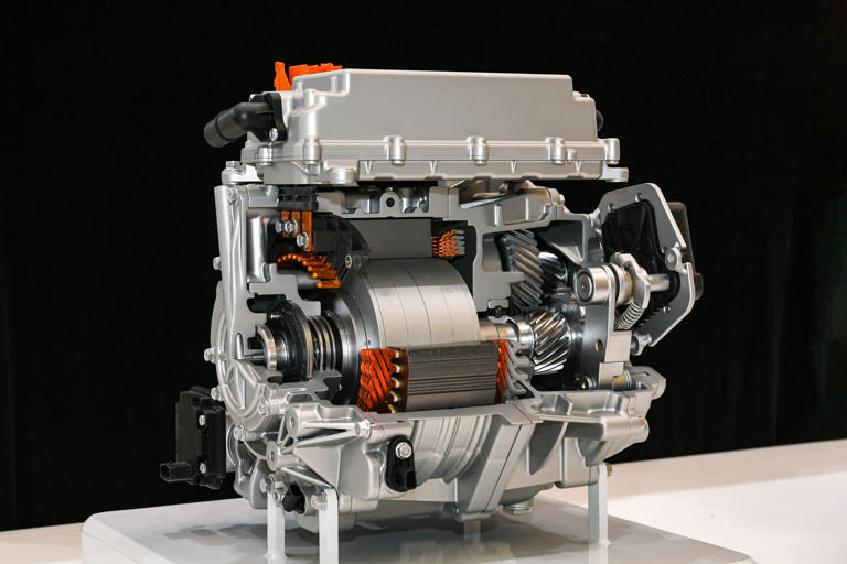 Hyundai Mobis develops in-house PE system for mid-sized EVs