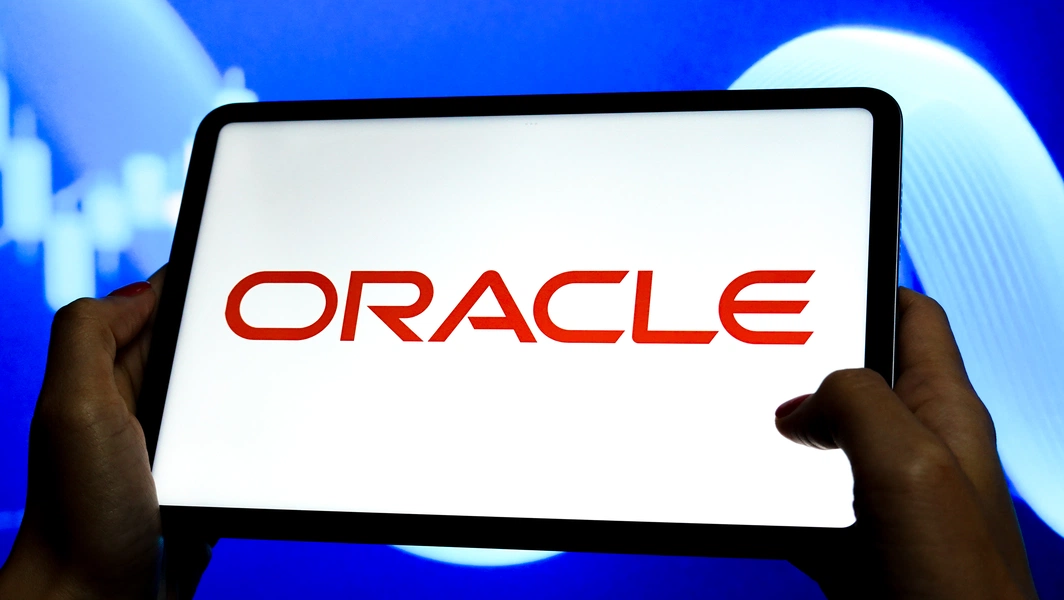 Oracle's $553B backlog fuels AI growth but adds debt risk