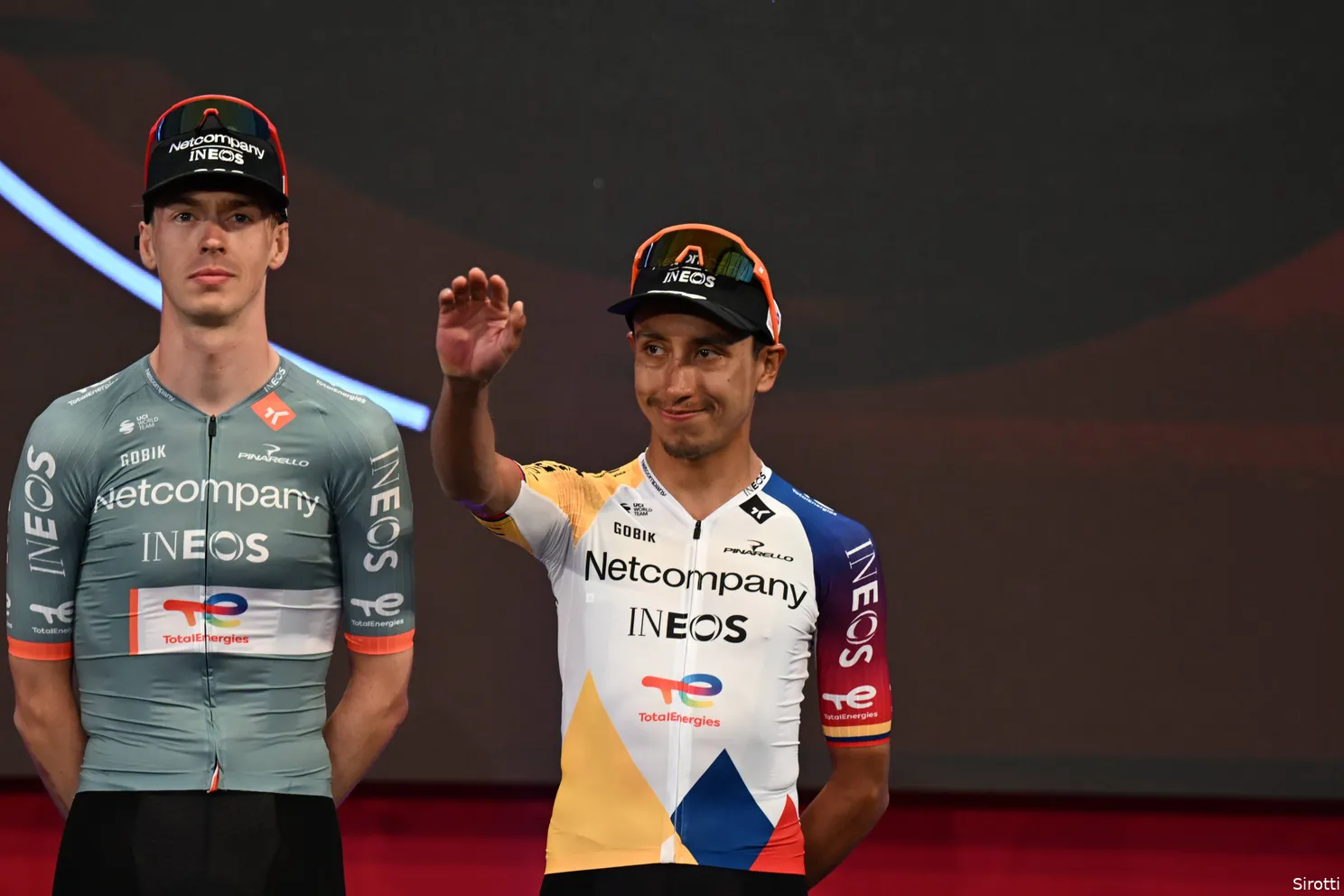 Arensman weet wat de valkuilen zijn in slotweek: hopen op beste benen ...
