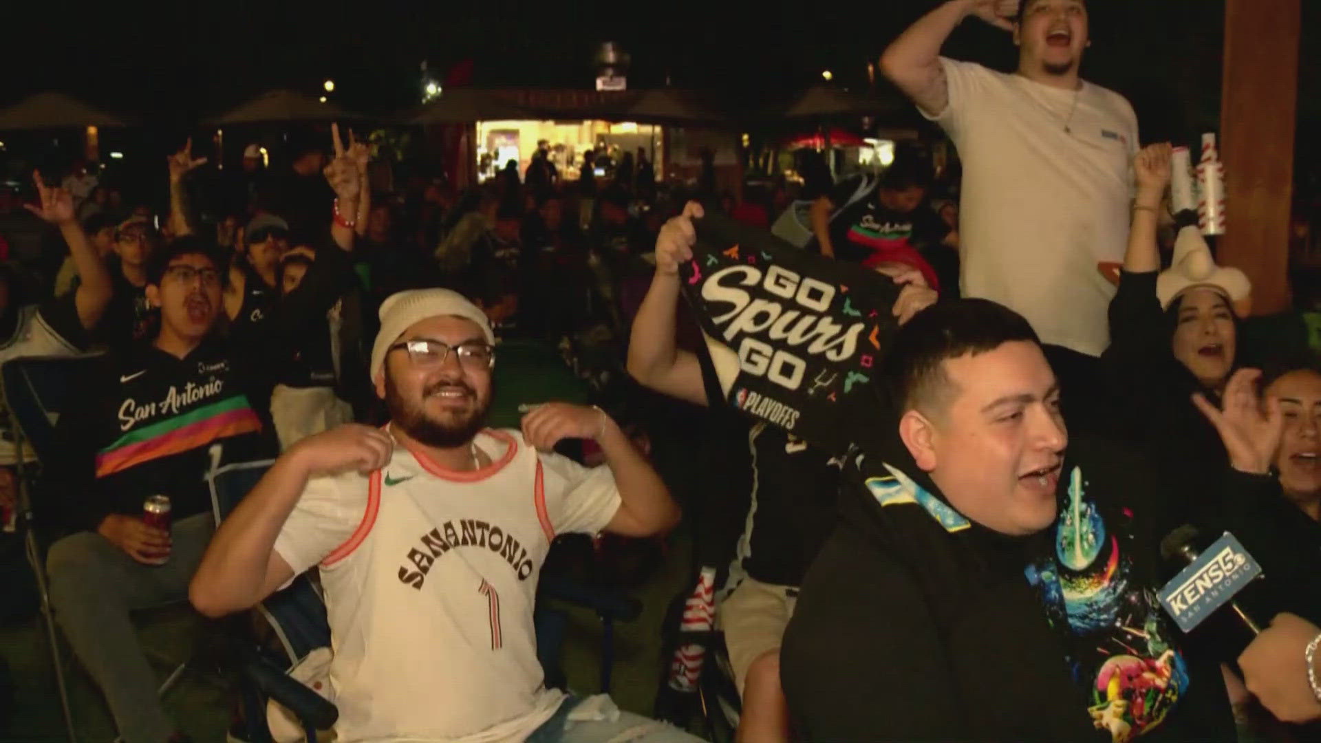 Thousands of fans cheering at The Rock at La Cantera as Spurs lead at ...