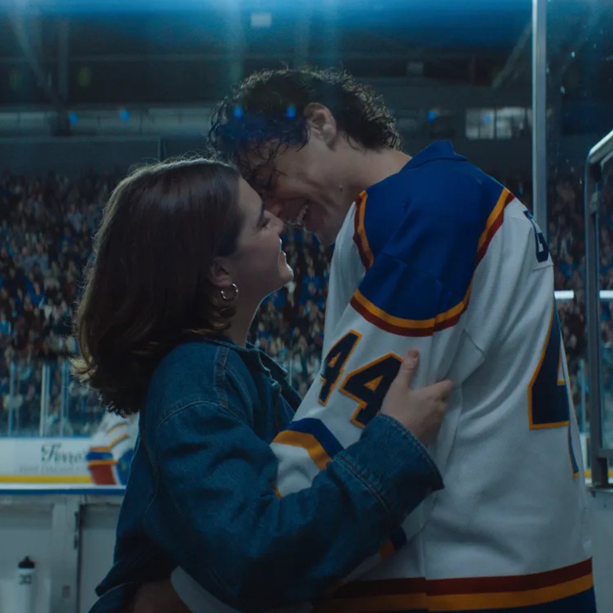 Prime's sexy new hockey romance is about to go viral. The cast just ...
