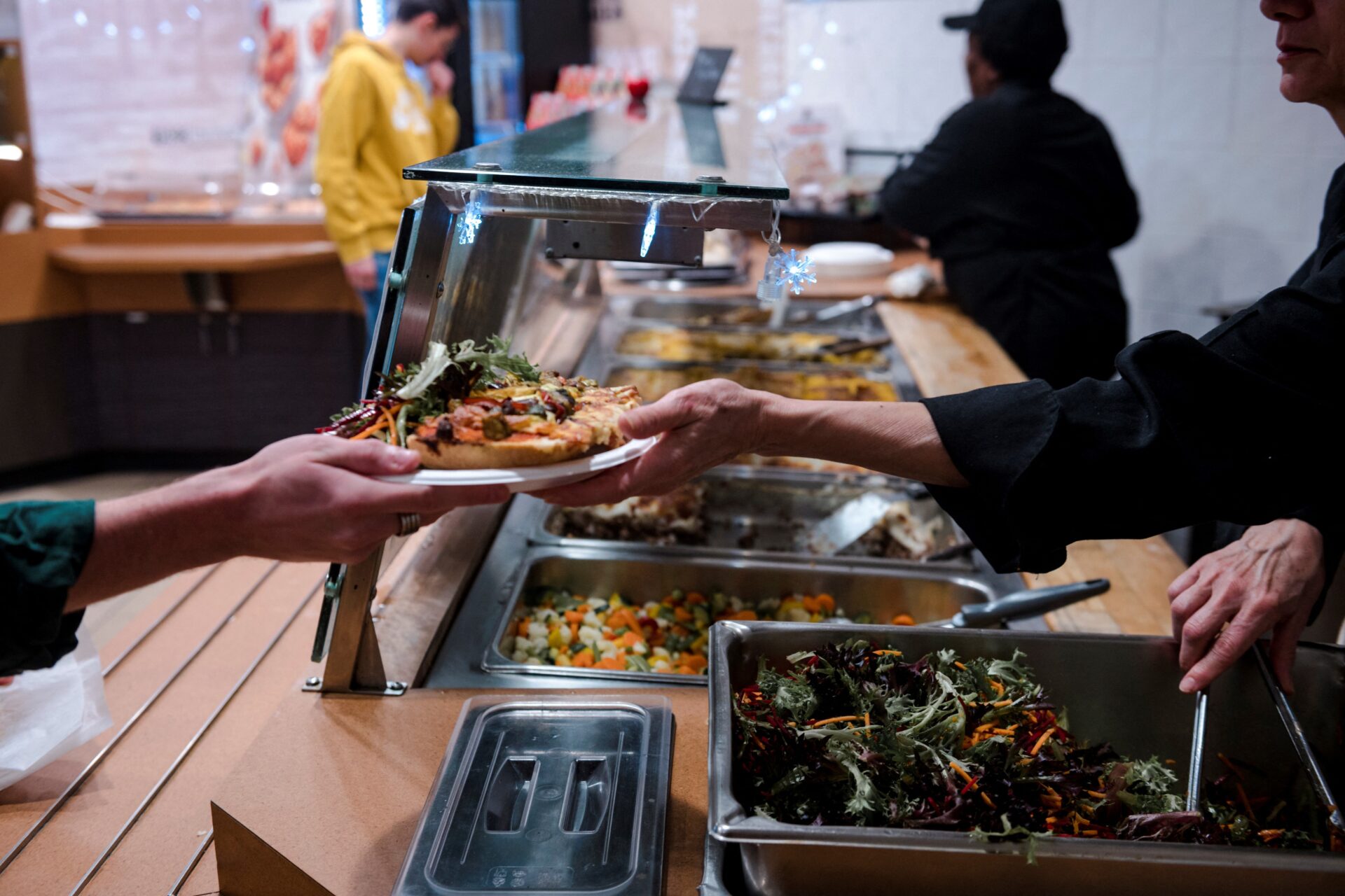 1 euro menu for French students