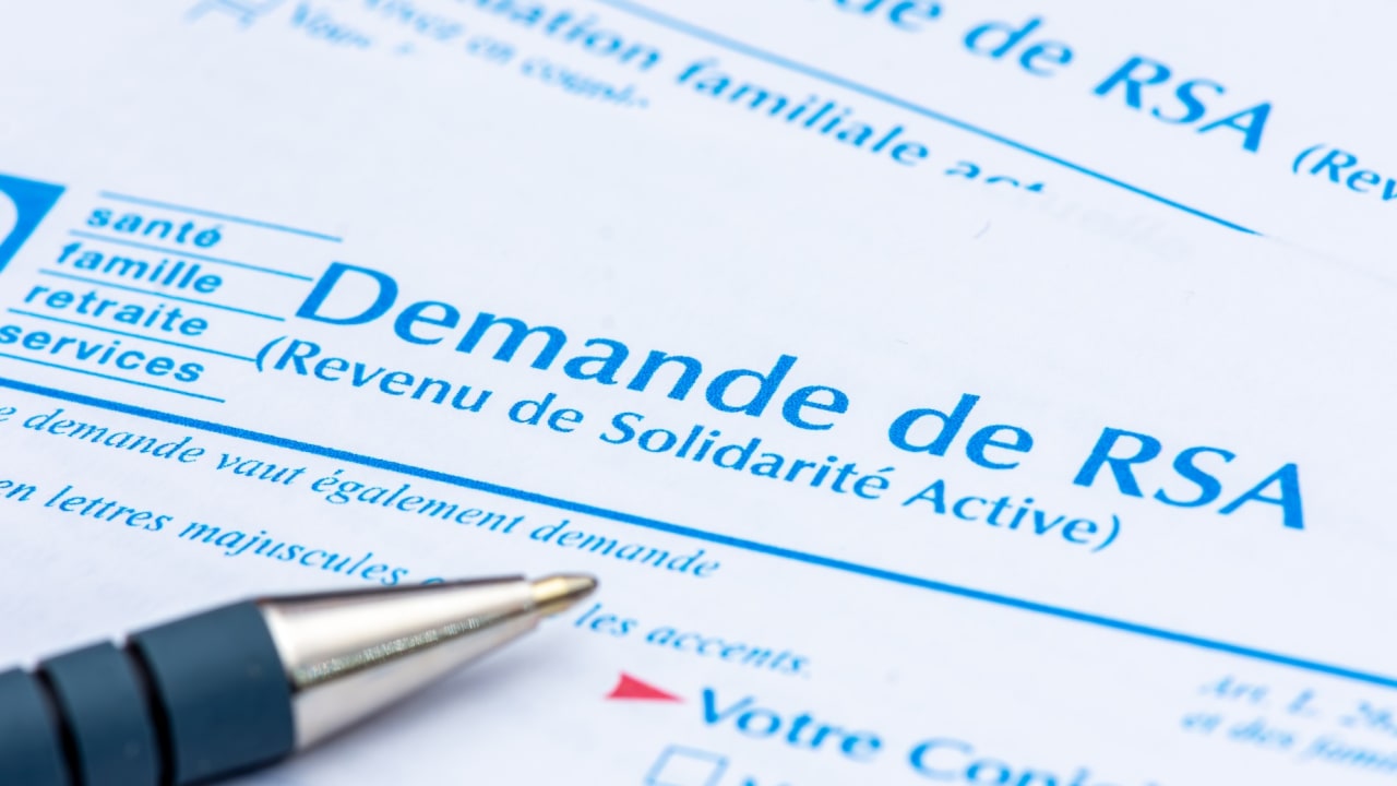 CAF : une perte de 400 euros par mois minimum pour 400 000 personnes ...
