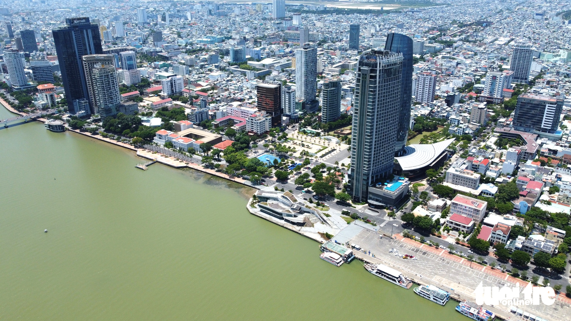Diện mạo khác lạ tại khu bến du thuyền trăm tỉ bên sông Hàn ở Đà Nẵng