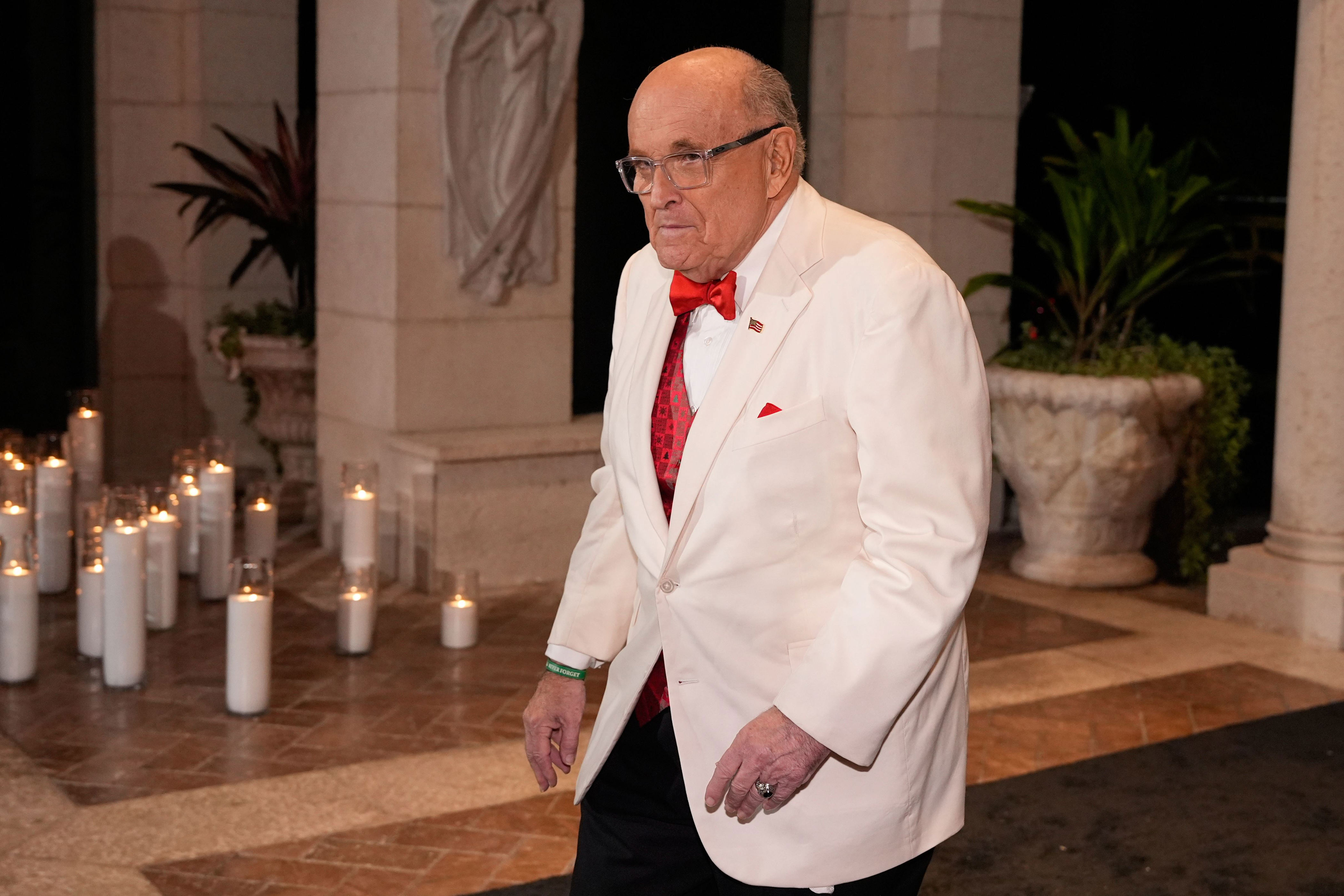 Giuliani seeks 9/11 health program coverage