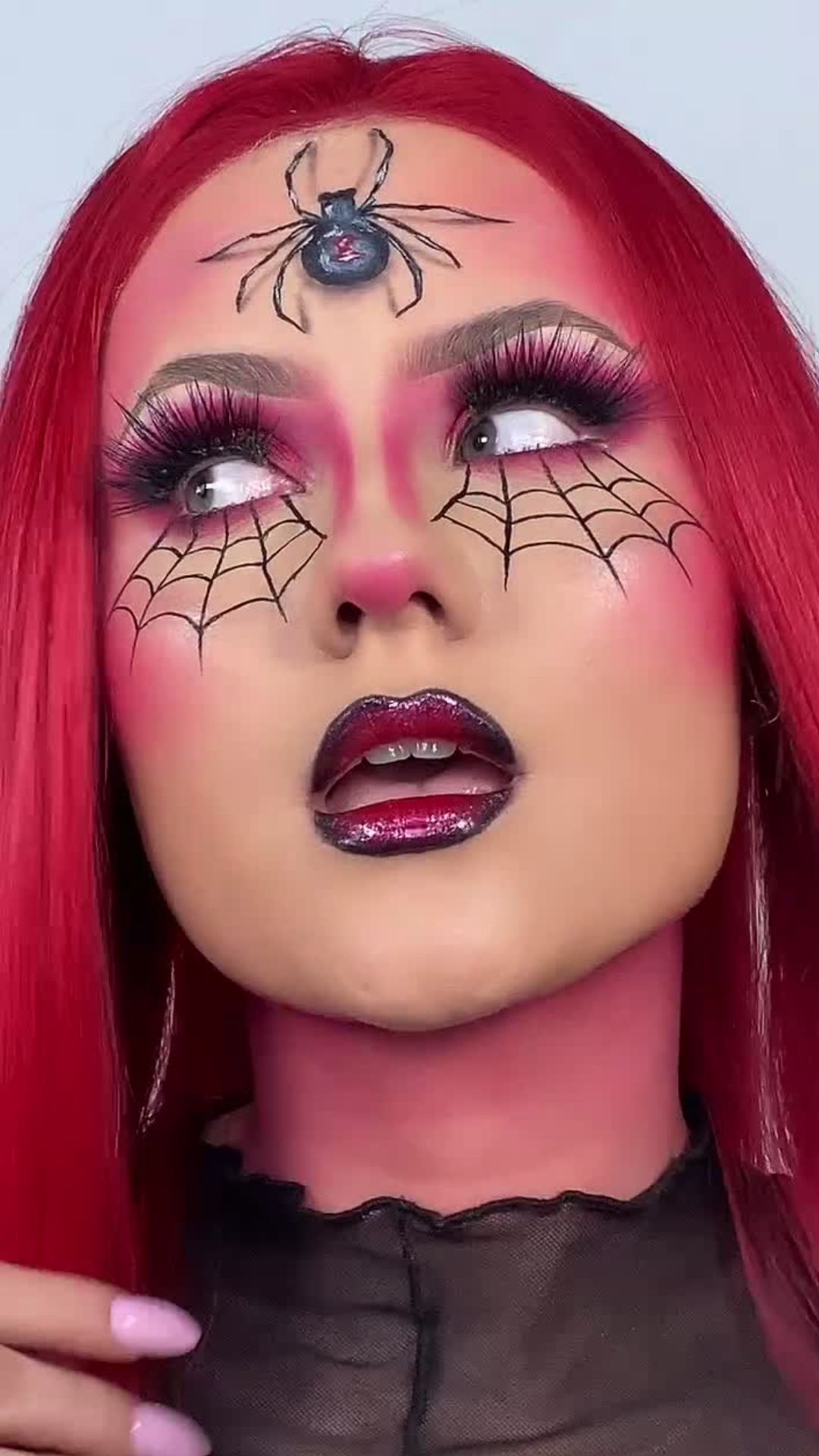 The superhero makeup details that made this look stand out