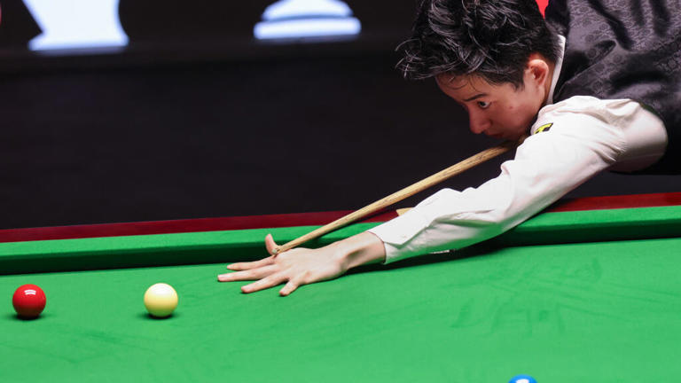 From windowless room to world champion: The sacrifices behind Wu Yize's ...